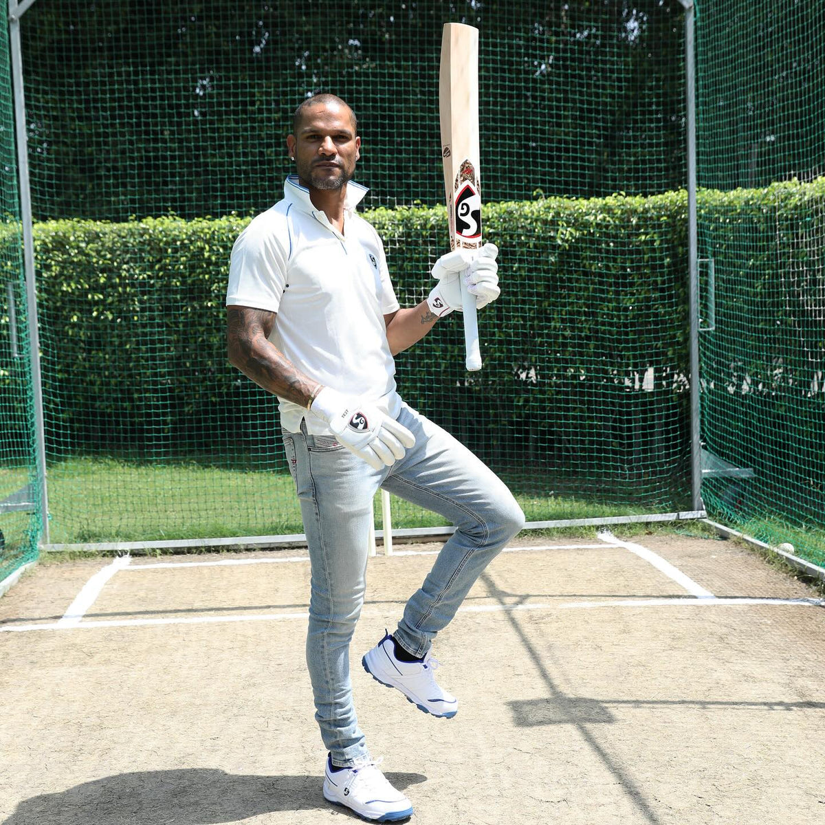 SG Smart Willow English Willow Cricket Bat with SG|Str8bat Sensor – TeamSG